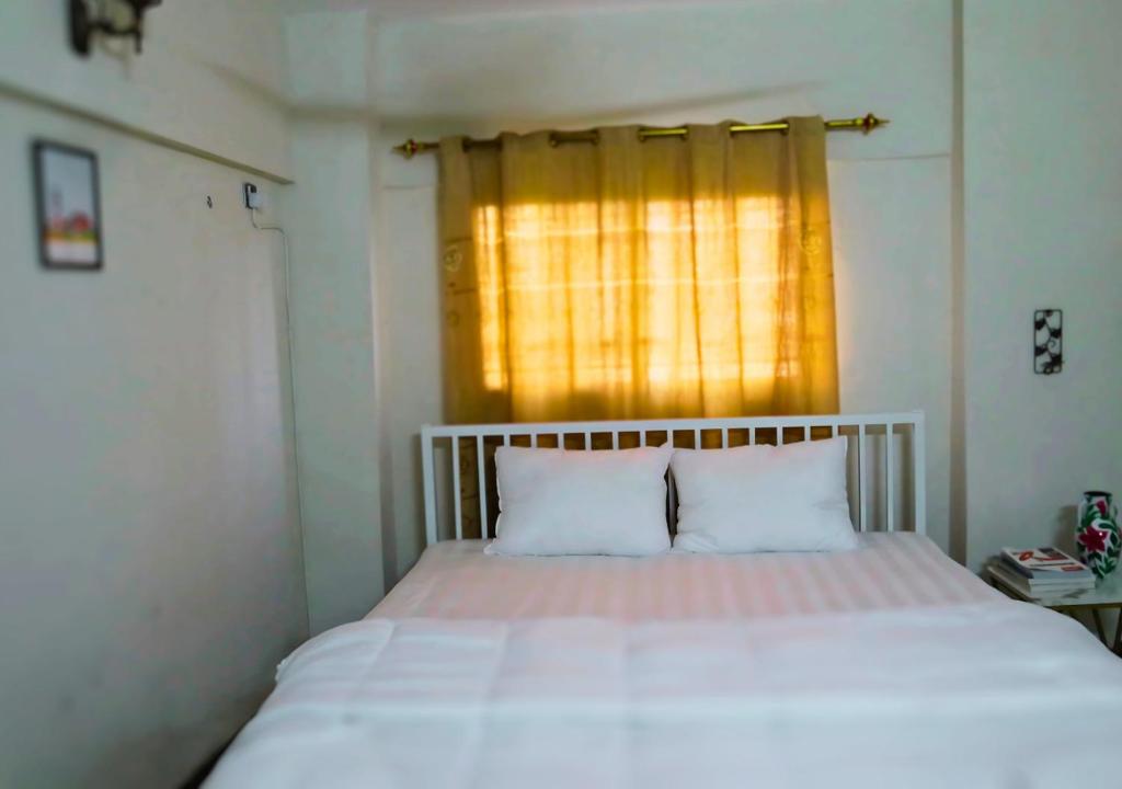 MarVee Inn - Cozy Seaview Room, Marine Drive, Karachi (updated prices 2025)