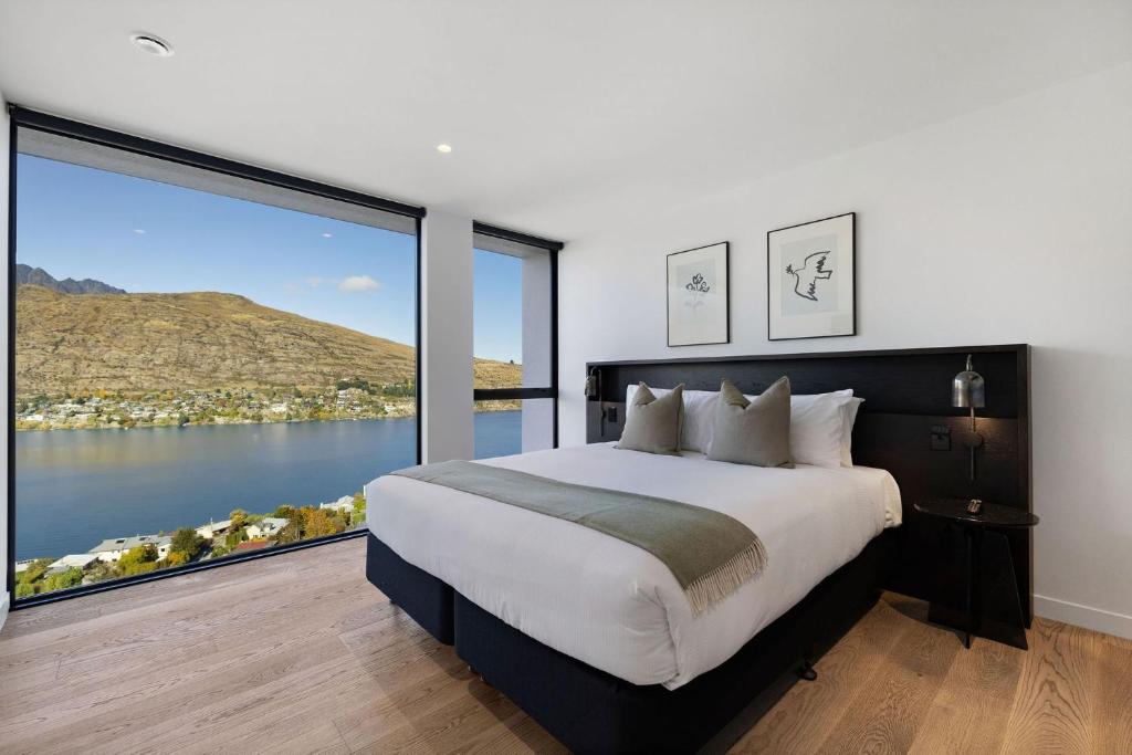 The Bunker Charlie C, Queenstown (updated prices 2025)