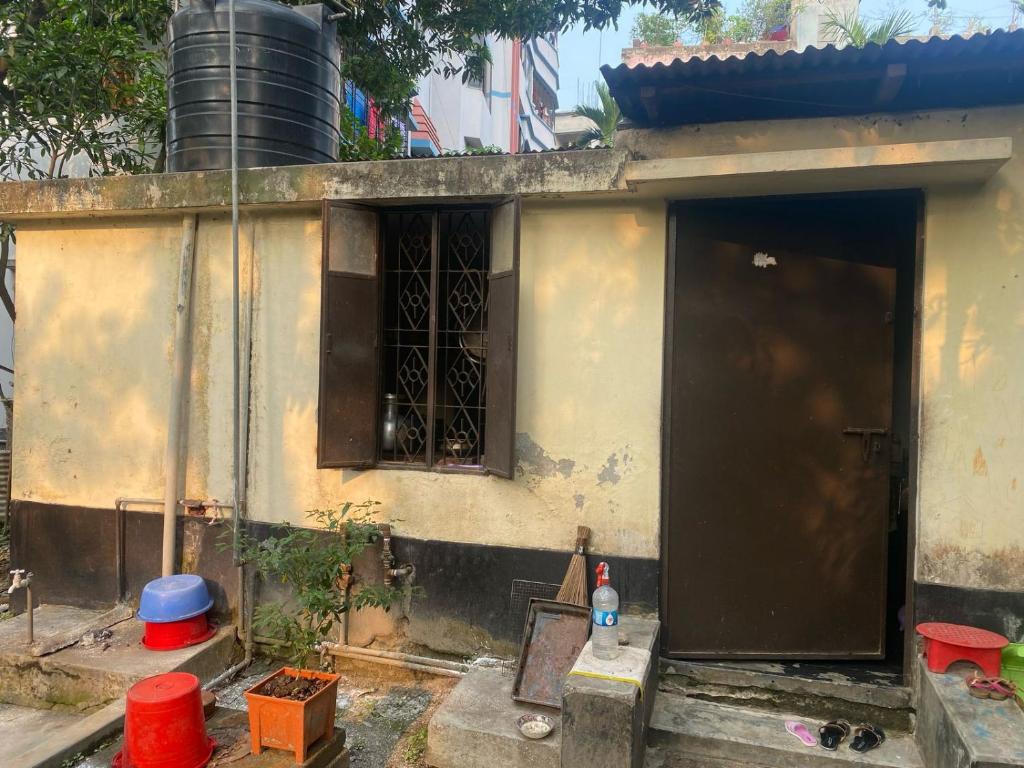 Tin House, Dhaka (updated prices 2025)