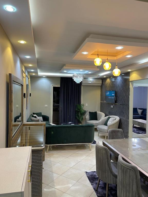 Luxury apartment gardenia compound New Cairo 13 min from Cairo Airport ...