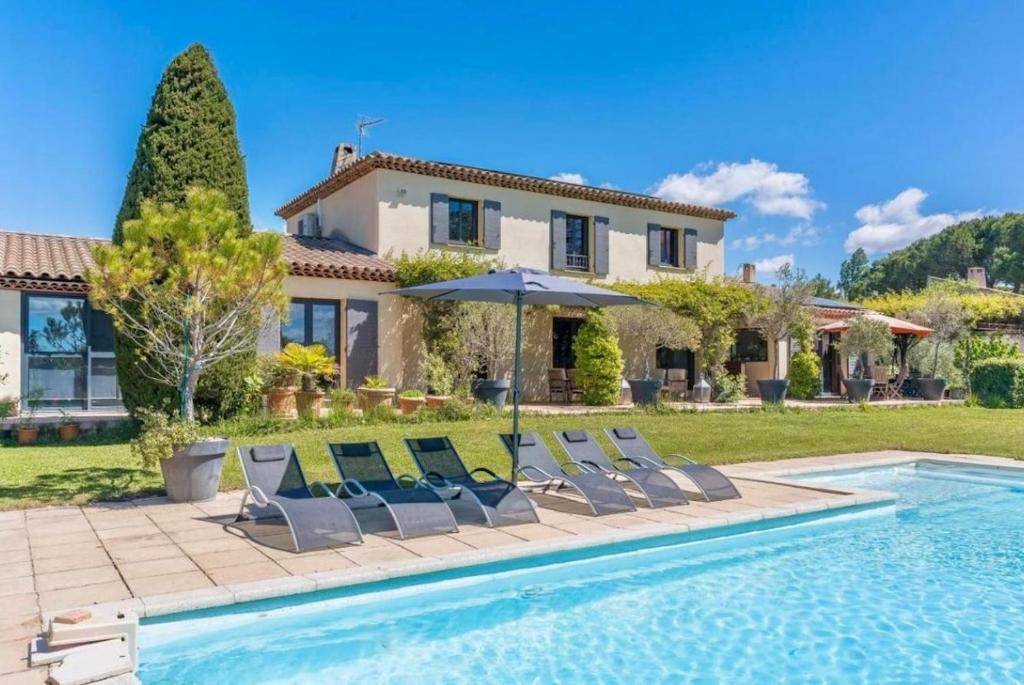 Villa Aix-en-Provence Pool and absolute calm, Aix-en-Provence (preços ...