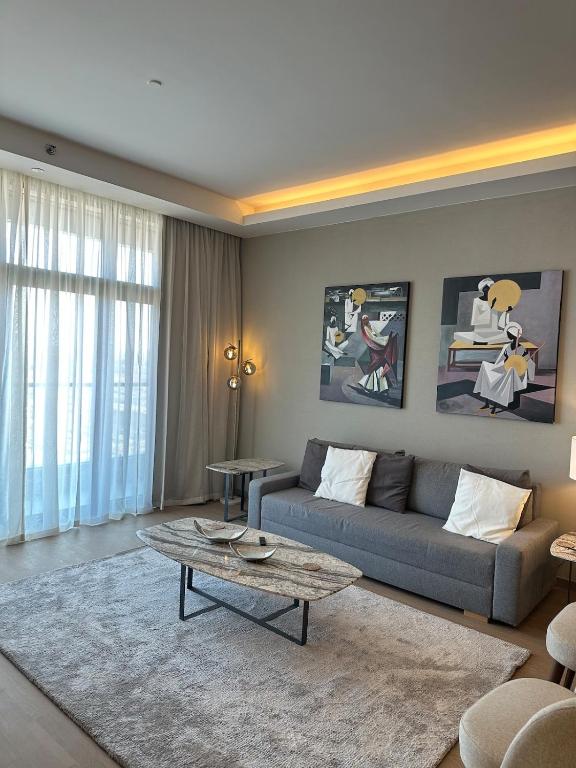 Luxury Hotel apt at Aeon Towers, Sheikh Zayed (updated prices 2026)