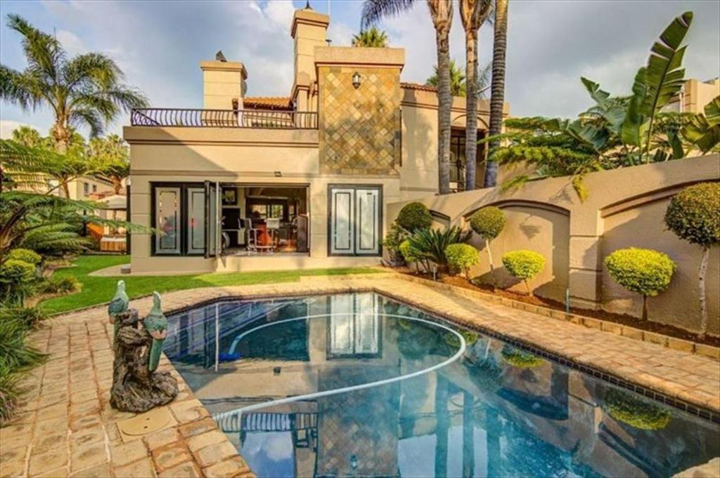 Vacation Home in Gated Estate, Kempton Park (updated prices 2025)