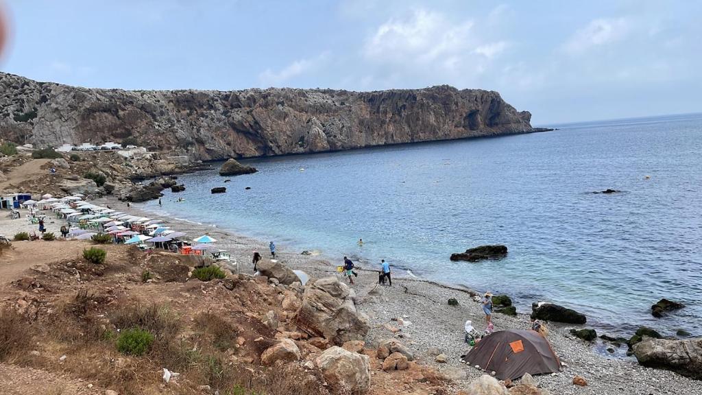 House with sea and mountain views, Belyounech (updated prices 2025)