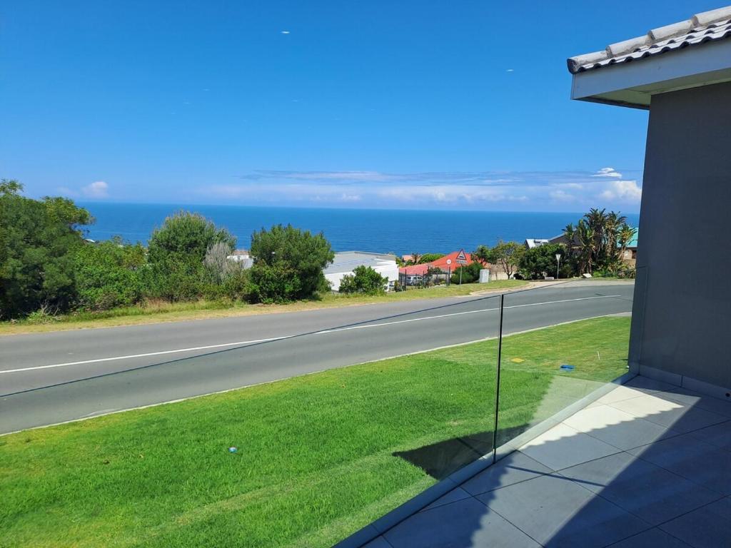 Casa Minki, Ocean View Getaway in Dana Bay, Mossel Bay (updated prices ...