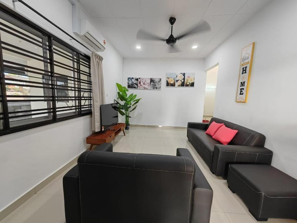 Gorgeous Homestay Melaka-6 Pax, 3BR, 3Bath, Malacca (updated prices 2025)