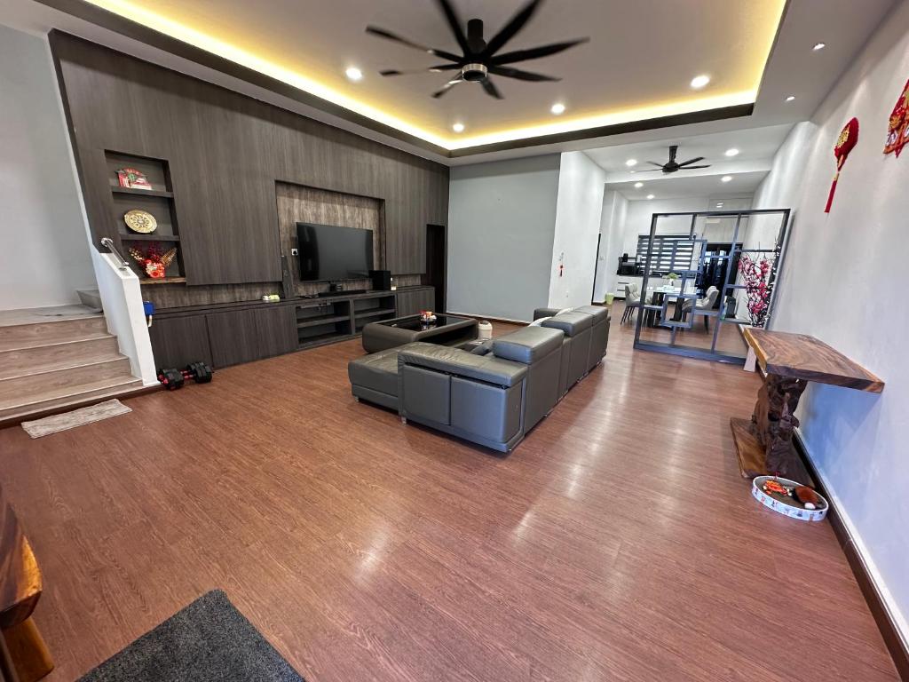 Golden Villa Homestay, Bintulu (updated prices 2026)