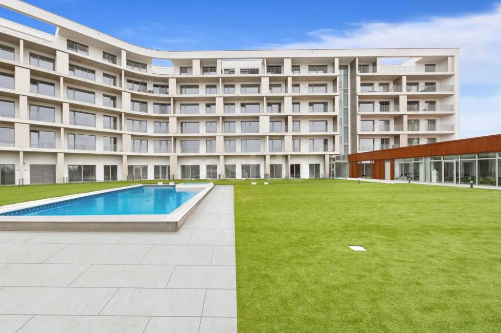 Bluewave riverside Piešťany, Banka (updated prices 2026)