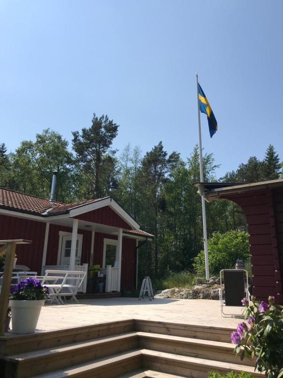 Charmigt hus i Skärgården, en bussresa från City, Värmdö (aktualne ceny ...