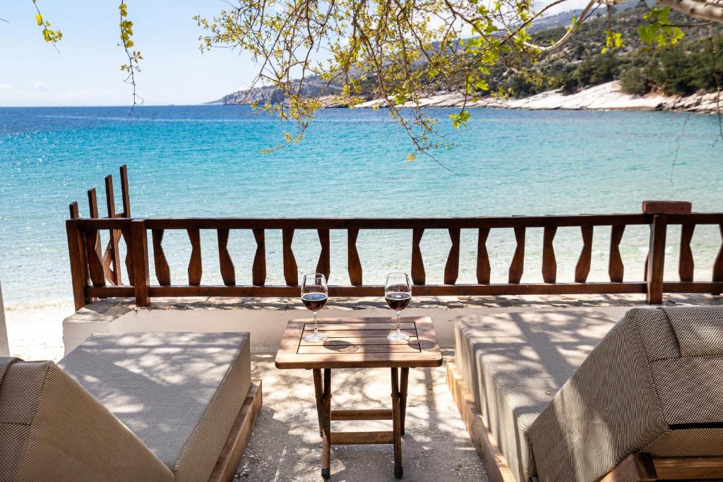 Beautiful Alice Luxury Suites, Alyki (updated prices 2026)
