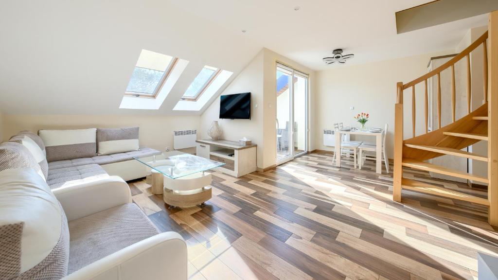 Blue Mare, Sun & Snow, Łukęcin की (2026 के लिए अपडेट हुई कीमत)