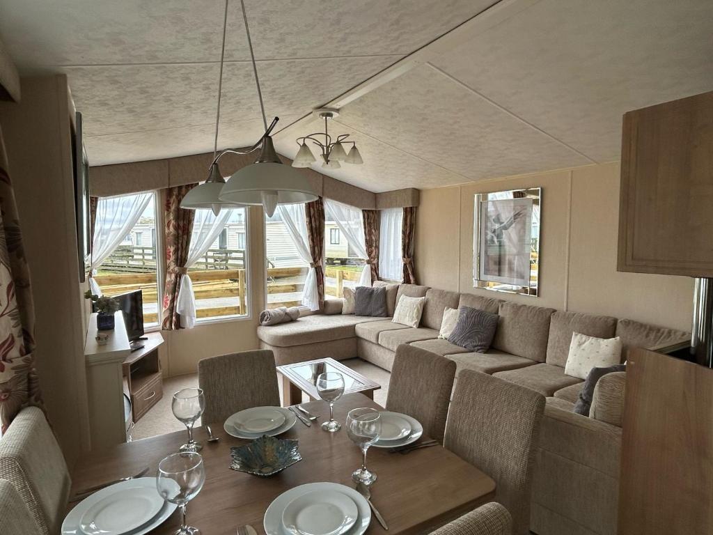 New Hampton 36, Dunoon (updated prices 2026)