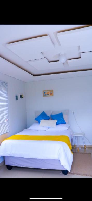 The Royalty Ebukhosini, Teyateyaneng (updated prices 2026)