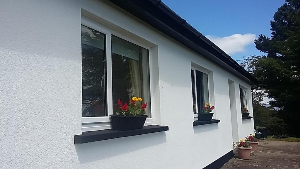 Cooley House, Grange Cross (updated prices 2026)