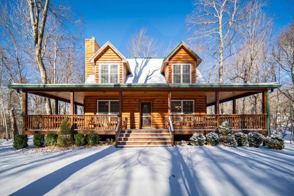 Log Cabin, Ample Parking, AC, Deck, Fireplace, Beech Mountain की (2026 ...