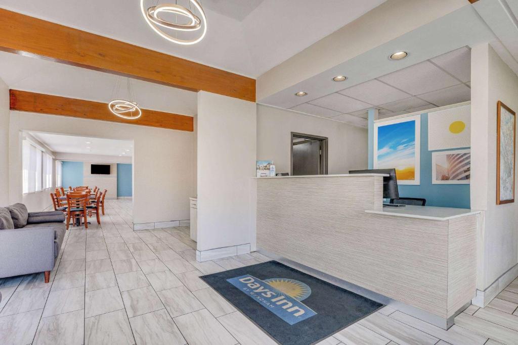 Days Inn by Wyndham Albany SUNY, Albany (updated prices 2025)