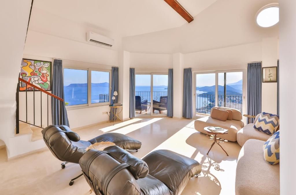 Ambassador Penthouse Apartment, Kaş (updated prices 2025)