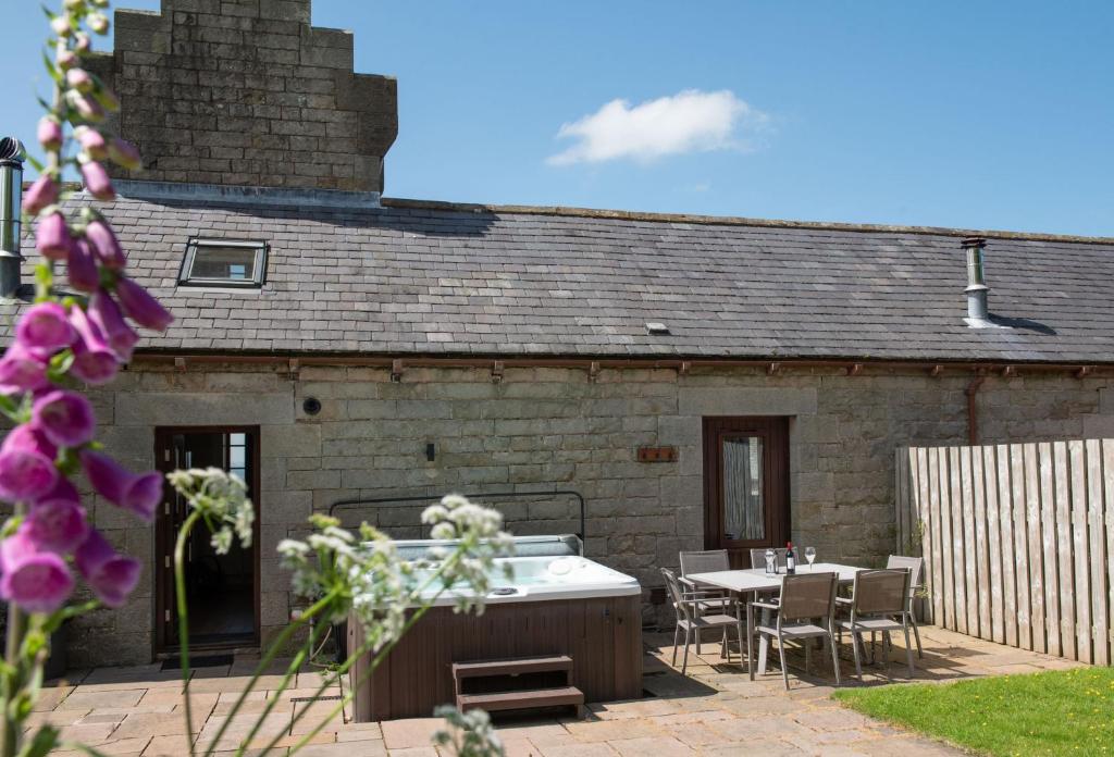 Tower Barn Cottage, Castle Carrock, a luxurious characterful cottage ...