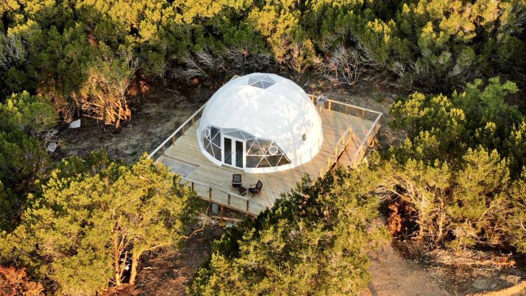 Sublime Glamping Dome in Texas for Memorable Vacations in Burnet ...