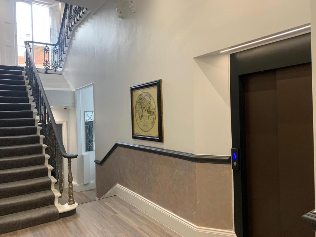 MSK Elite, London (updated prices 2025)