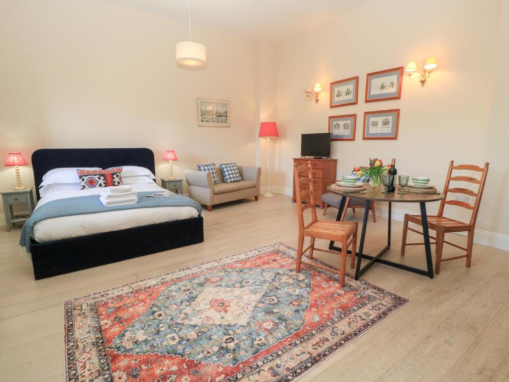 Swallow Studio, Cheltenham (updated prices 2026)