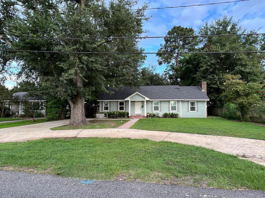 The Neville Tiger Den, Monroe (updated prices 2025)