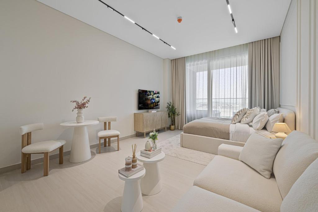 Daniels Studio with Canal View at Marasi Drive, Dubai (updated prices 2026)