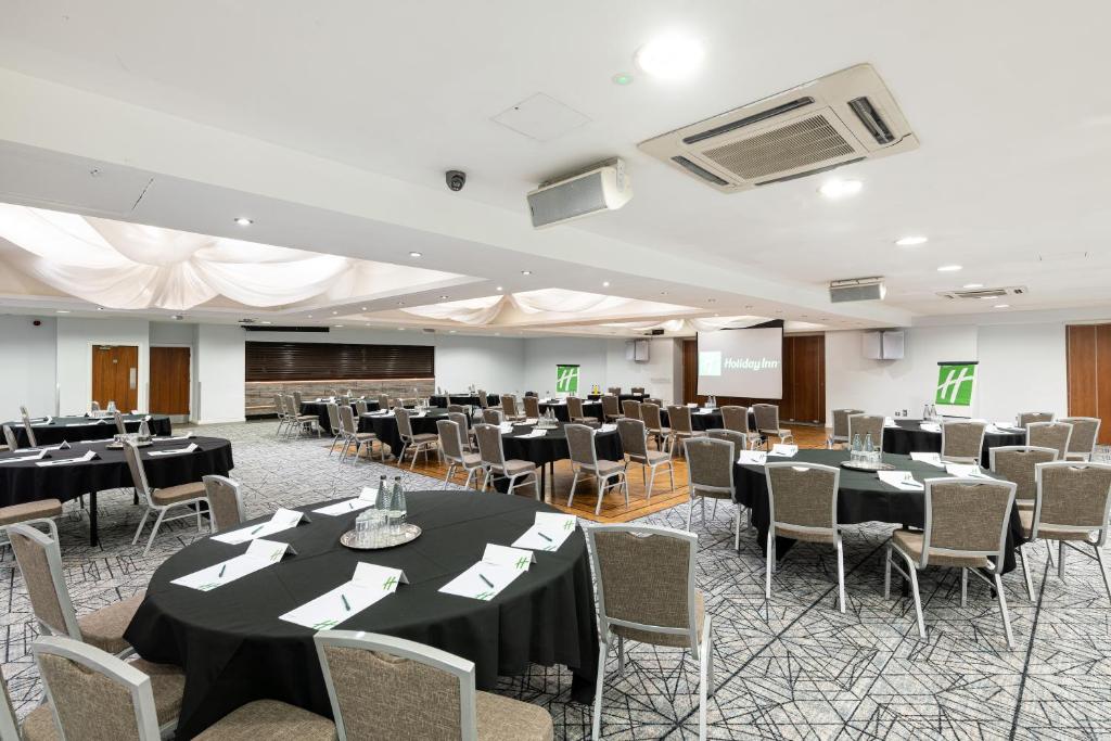 Holiday Inn - Manchester - Oldham by IHG, Manchester (updated prices 2025)