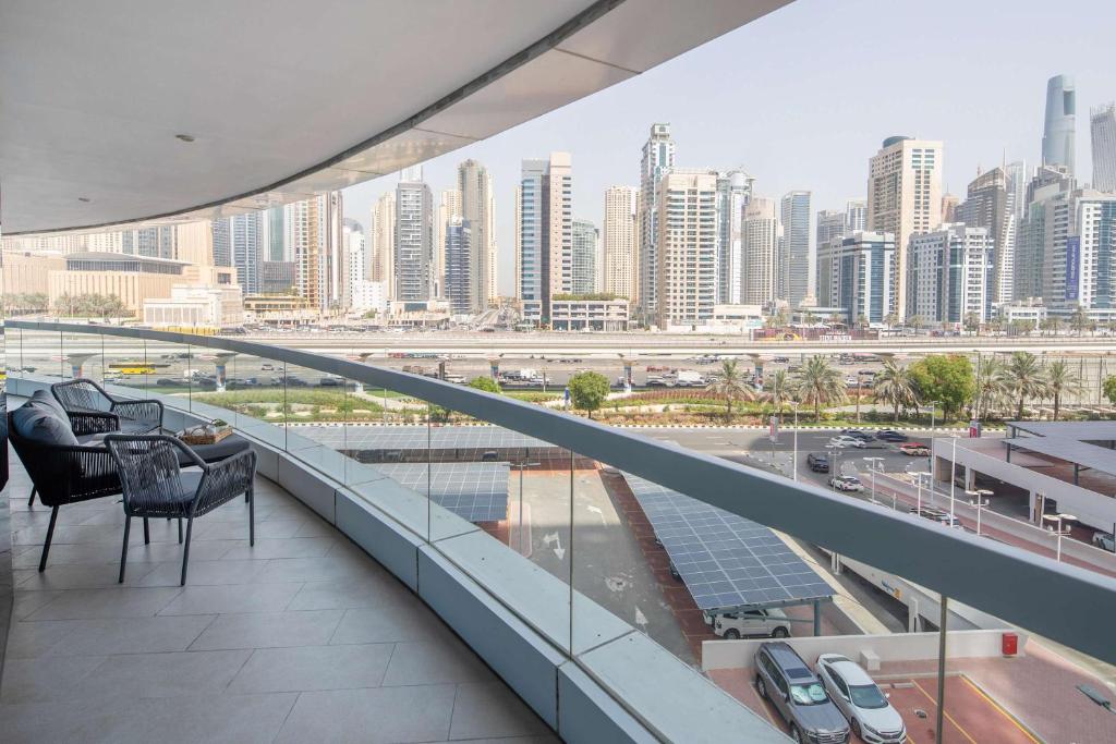 Frank Porter - Saba 3, Dubai (updated prices 2026)