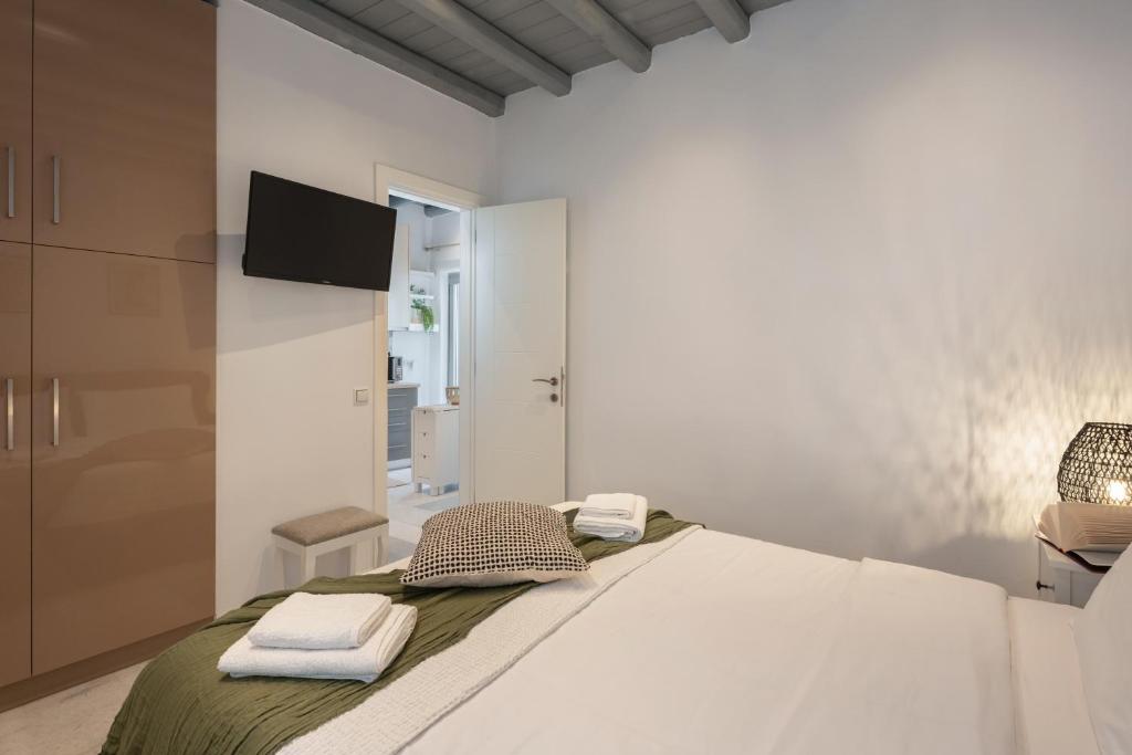 Caper-2 Bedroom traditional home with amazing view, Naousa (updated ...