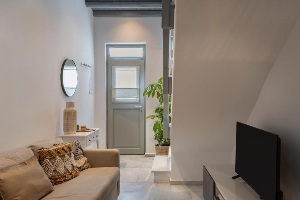 Caper-2 Bedroom traditional home with amazing view, Naousa (updated ...