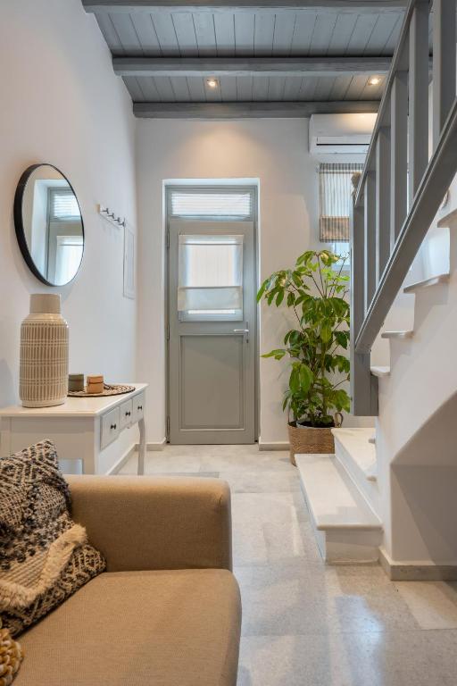 Caper-2 Bedroom traditional home with amazing view, Naousa (updated ...