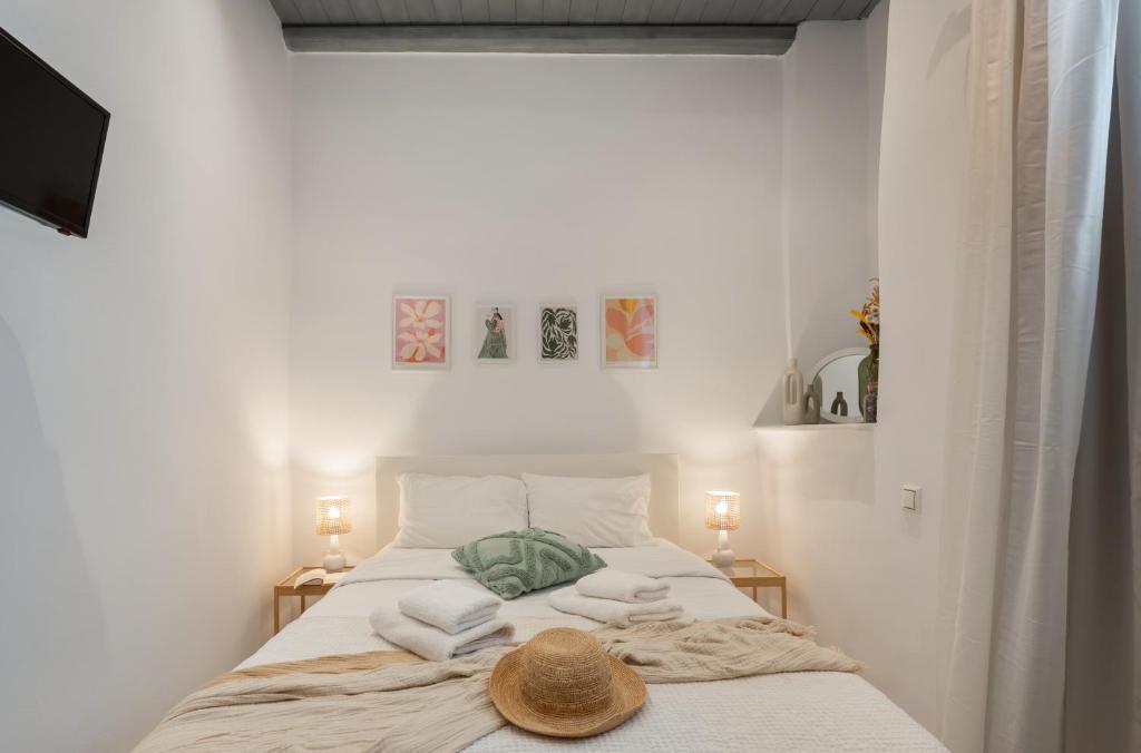 Caper-2 Bedroom traditional home with amazing view, Naousa (updated ...