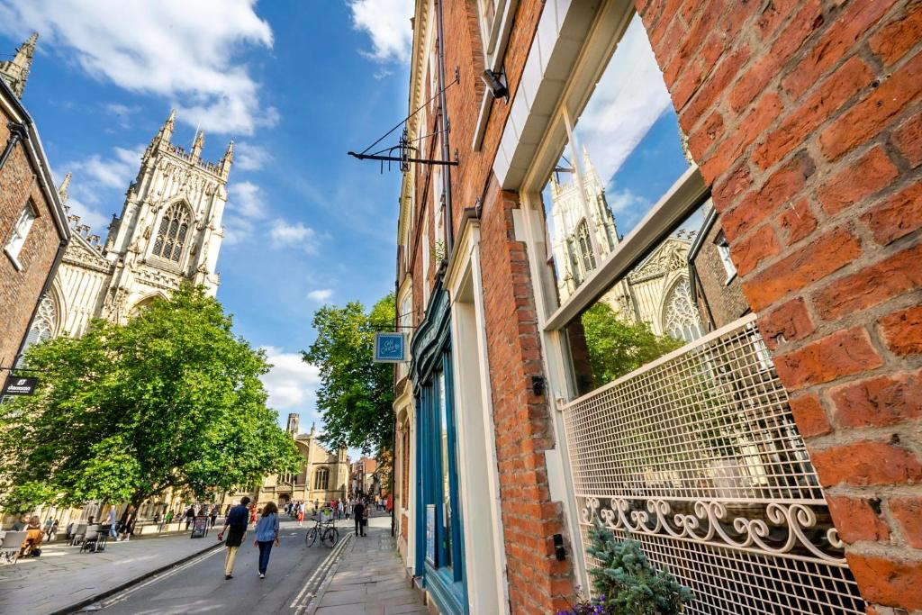 19 High Petergate - Next to York Minster, York (updated prices 2026)
