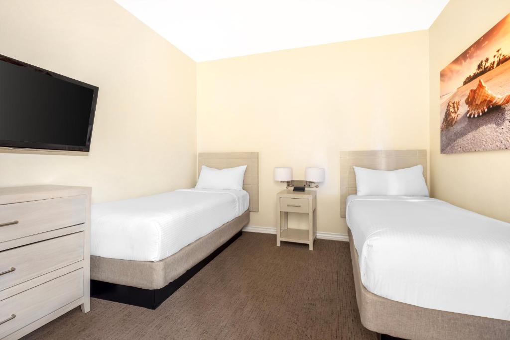 Hilton Vacation Club Riviera Beach & Shores, Capistrano Beach (updated ...