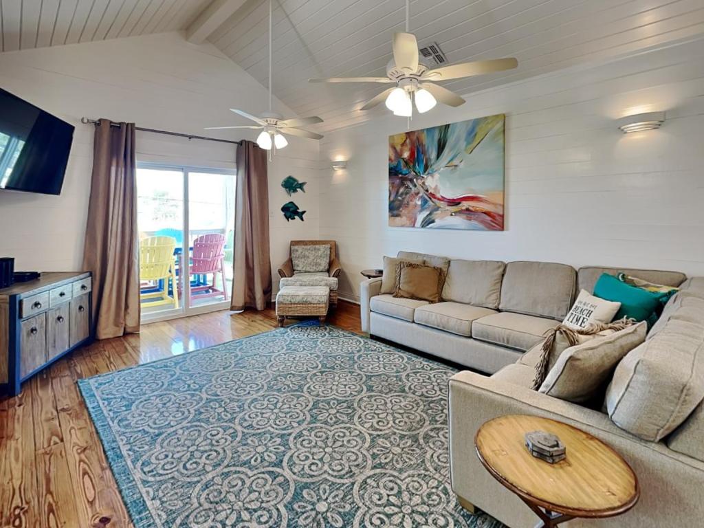 Reel Nauti, Port Aransas (updated prices 2026)
