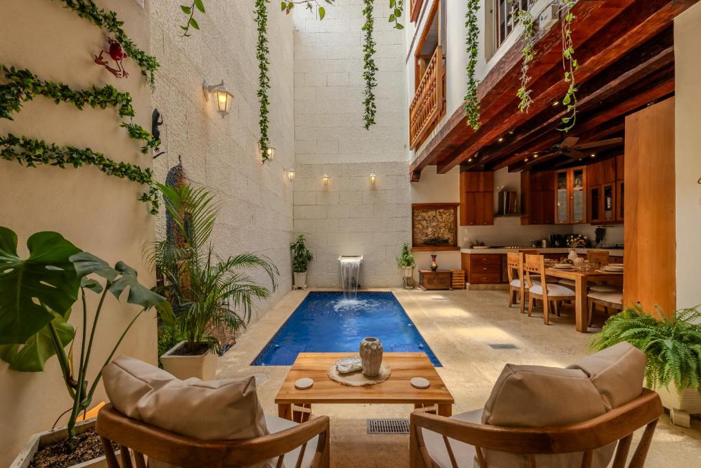 CASA ROMI - Spectacular House in the Center, Cartagena de Indias ...