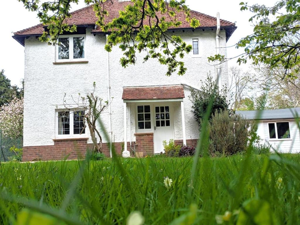Cosy Family Cottage, Semi Rural Retreat! Nearby Countryside, Beaches ...
