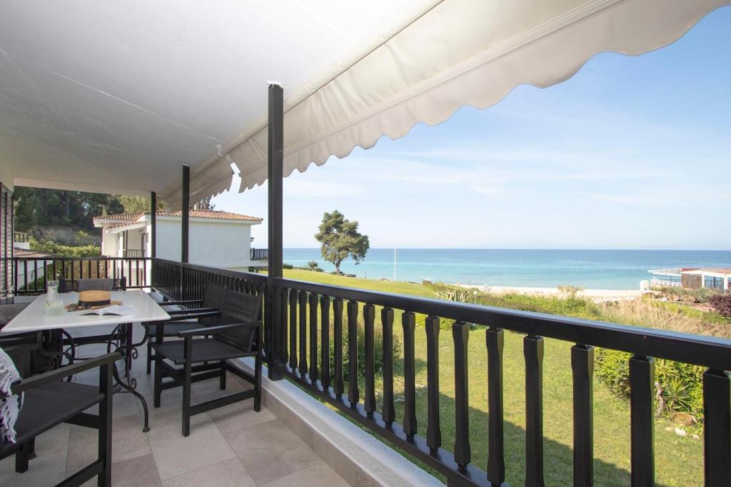 Thani Beach House, Elani by Halkidiki Villas, Elani (tarifs actualisés ...