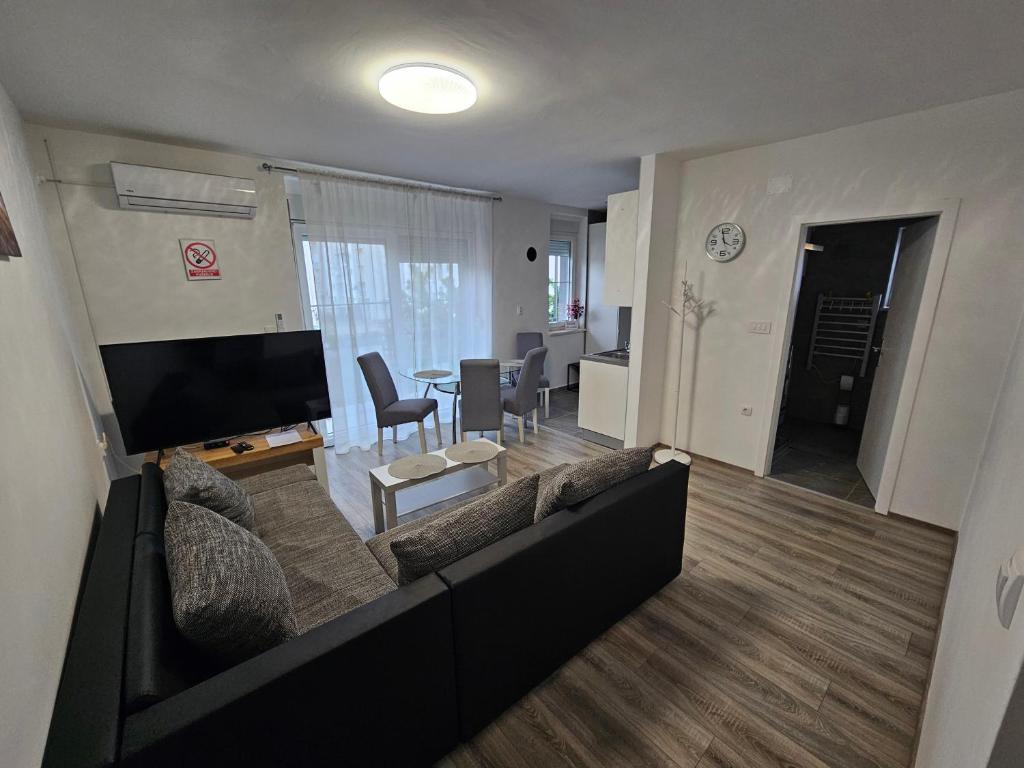 Apartment Misir in downtown, Knin (updated prices 2025)