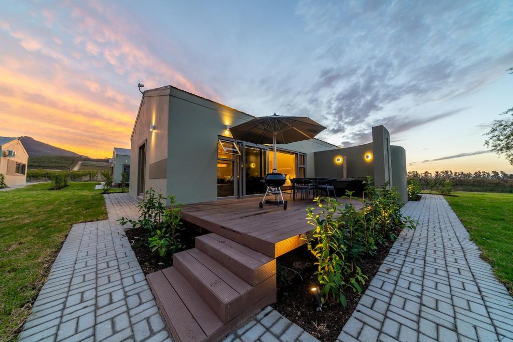 Cottage 2 - Leo Sky Farm, Simondium (updated prices 2025)