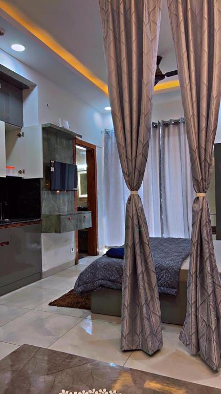 hello havan, Noida (updated prices 2025)