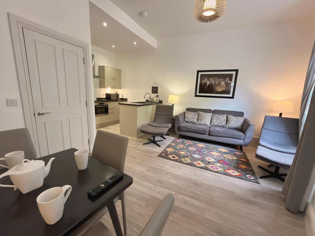 King’s stable 2 rooms, Edinburgh (updated prices 2025)