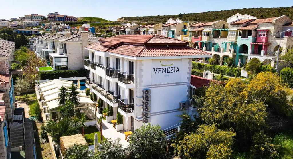Venezia Alaçatı, Yumru (updated prices 2025)