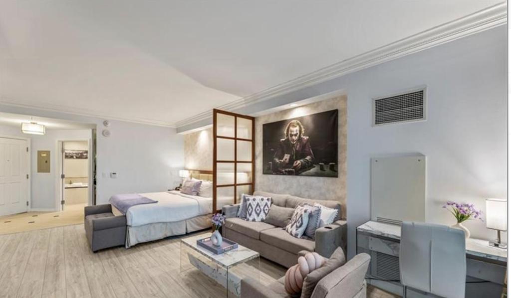 The Deuce's Wild II at MGM Signature Tower 3, Las Vegas (updated prices ...