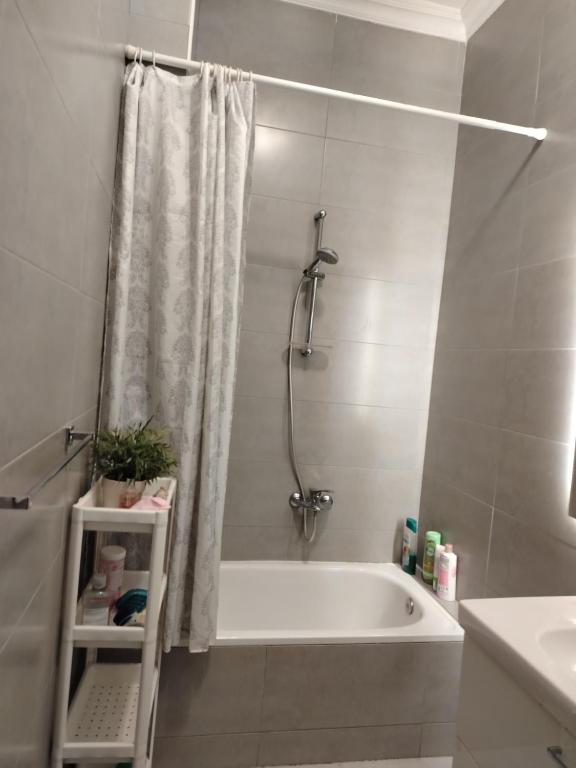 Elegant 2BR Apartment in the Heant of New Cairo, El Cairo (precios ...