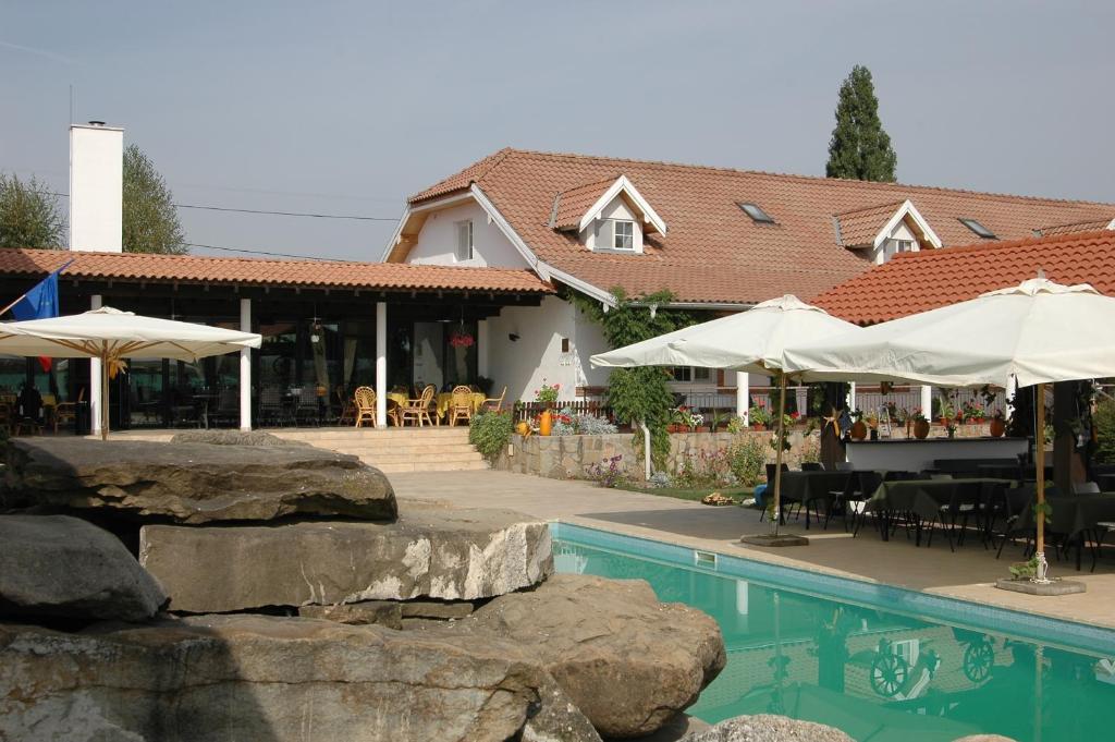 Country Club La Mesteceni, Sebeş (prețuri actualizate 2025)