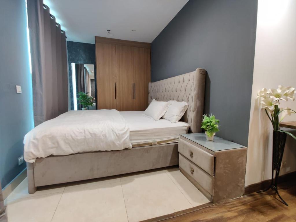 Everything You Need All Right Here in Gold Crest by HBA, Lahore (updated prices 2025)