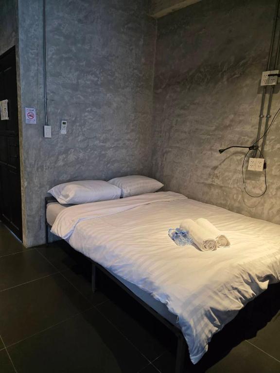 The LOCAL Ari, Bangkok (updated prices 2025)