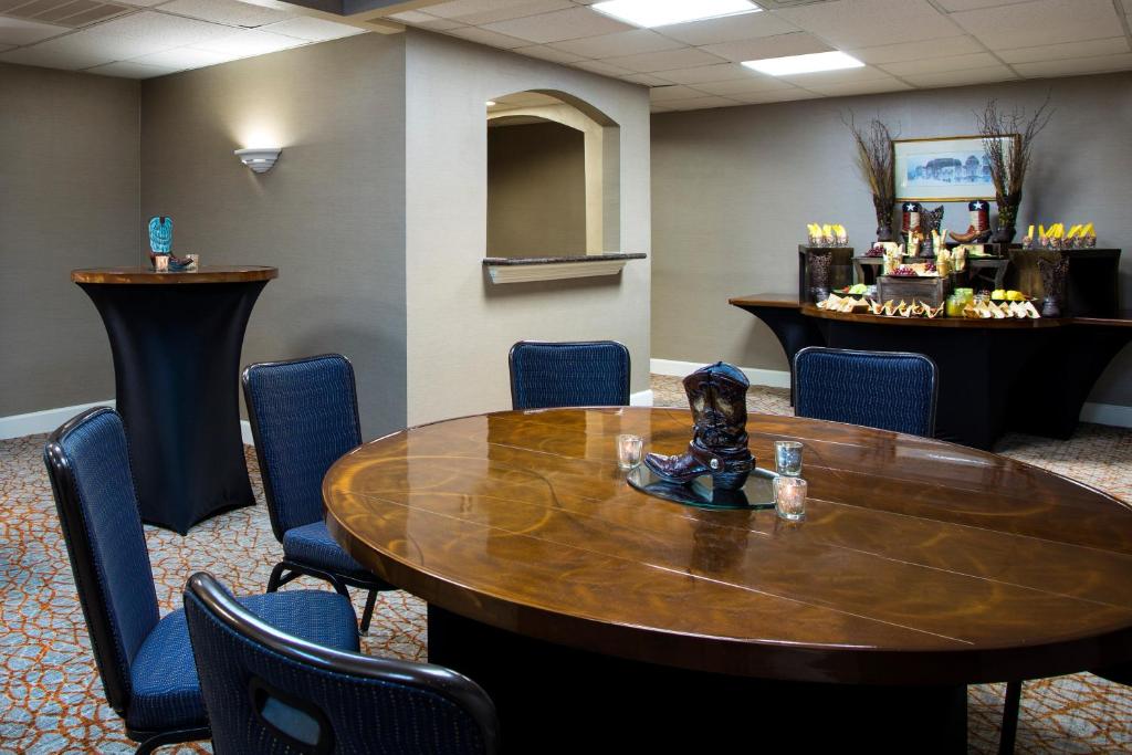 The Whitehall Houston, Houston (updated prices 2025)